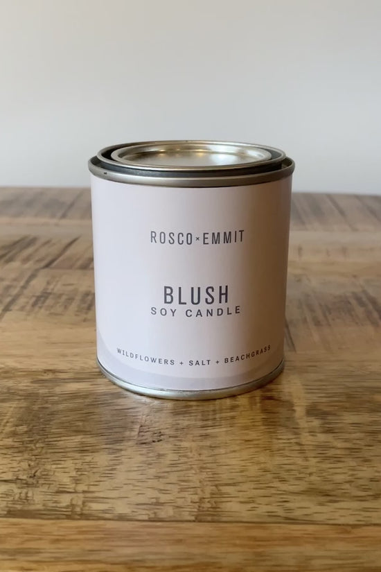 Fogust Soy Candle 8oz – Rosco Emmit